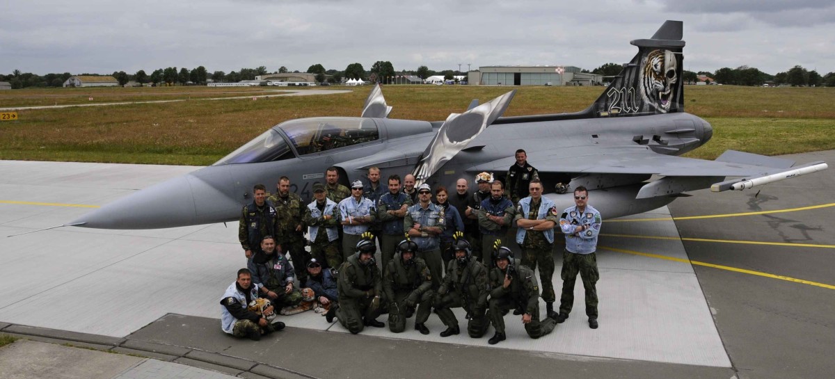 RED AIR | ARMYWEB.cz