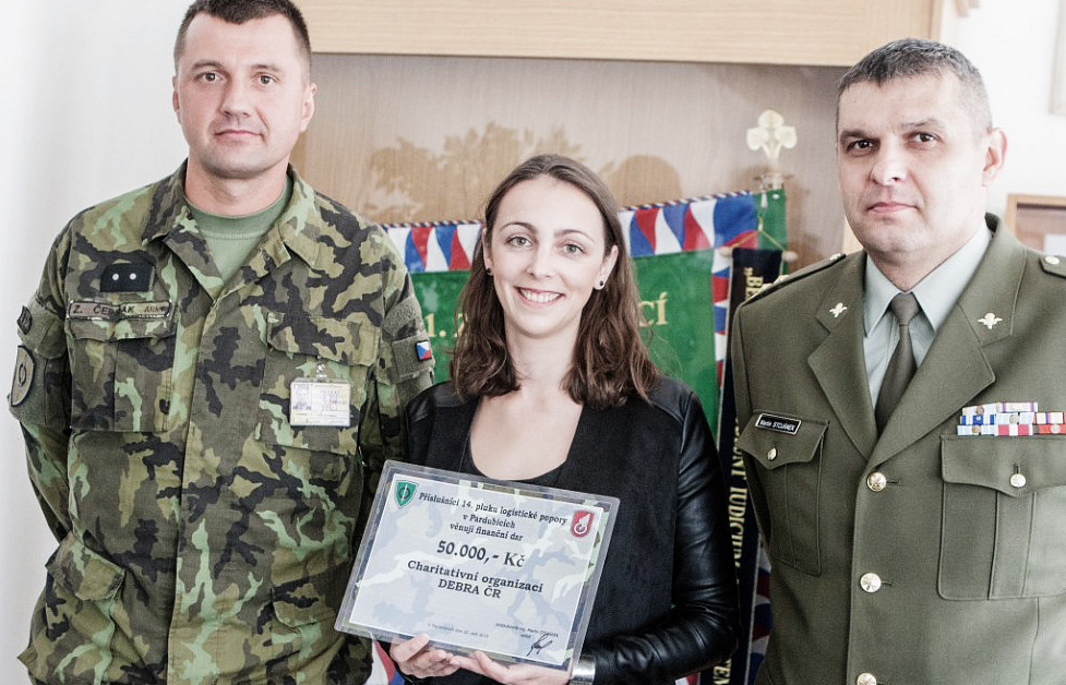 Vojáci z Pardubic podpořili nemocného Vojtíška a vybrali 50.000 Kč ...