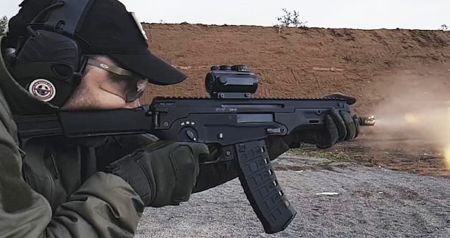 AM-17 - zcela nový malý Kalašnikov | ARMYWEB.cz