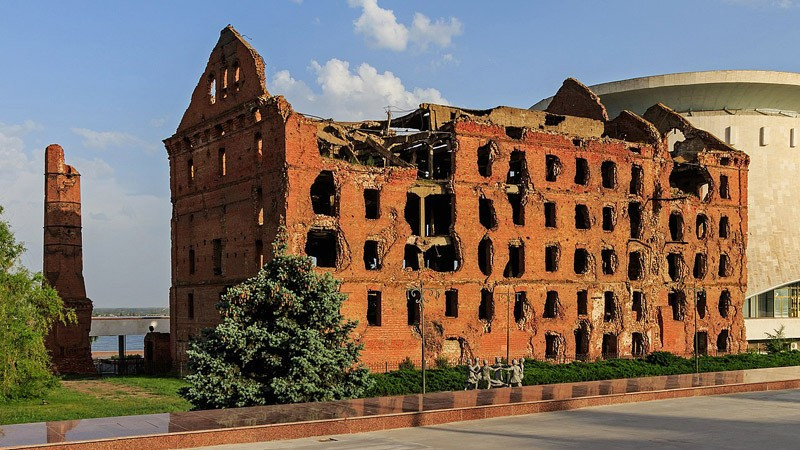 Ikona bitvy o Stalingrad se hroutí. Vítr poškodil Gerhardtův mlýn ...