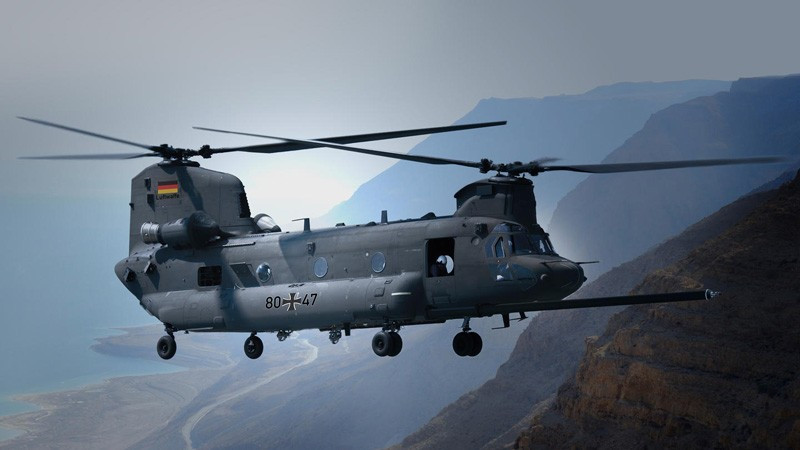Německo plánuje nakoupit vrtulníky Chinook za miliardy eur | ARMYWEB.cz