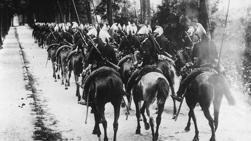 Kavalerie vpřed! Pochod francouzských jezdců dlouhý 800 km pomohl ...