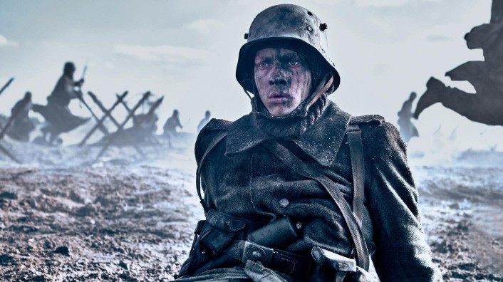 Na západní frontě klid: Očekávaný filmový remake klasiky od Ericha ...
