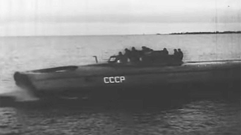 Sovětský obojživelný vznášející se tank L-5 | ARMYWEB.cz