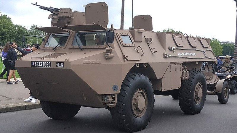 Nové bojové vozidlo proti dronům – VAB ARLAD vstupuje do služby ve ...