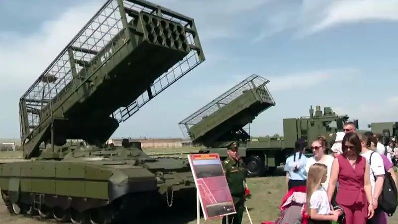 Systém TOS-3 dorazil k ruským jednotkám | ARMYWEB.cz